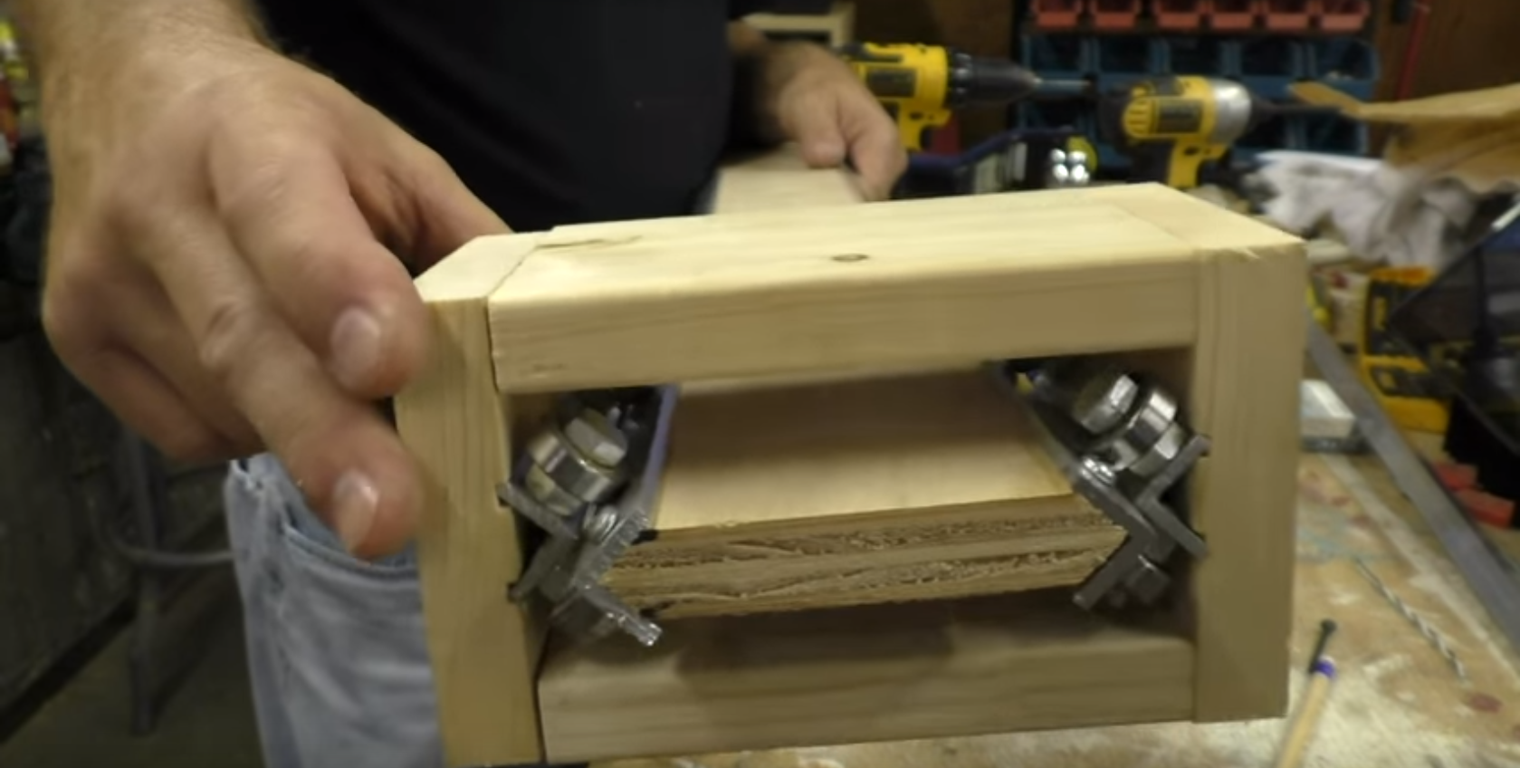 Mostly Wood Motorized Camera Slider | Hackaday