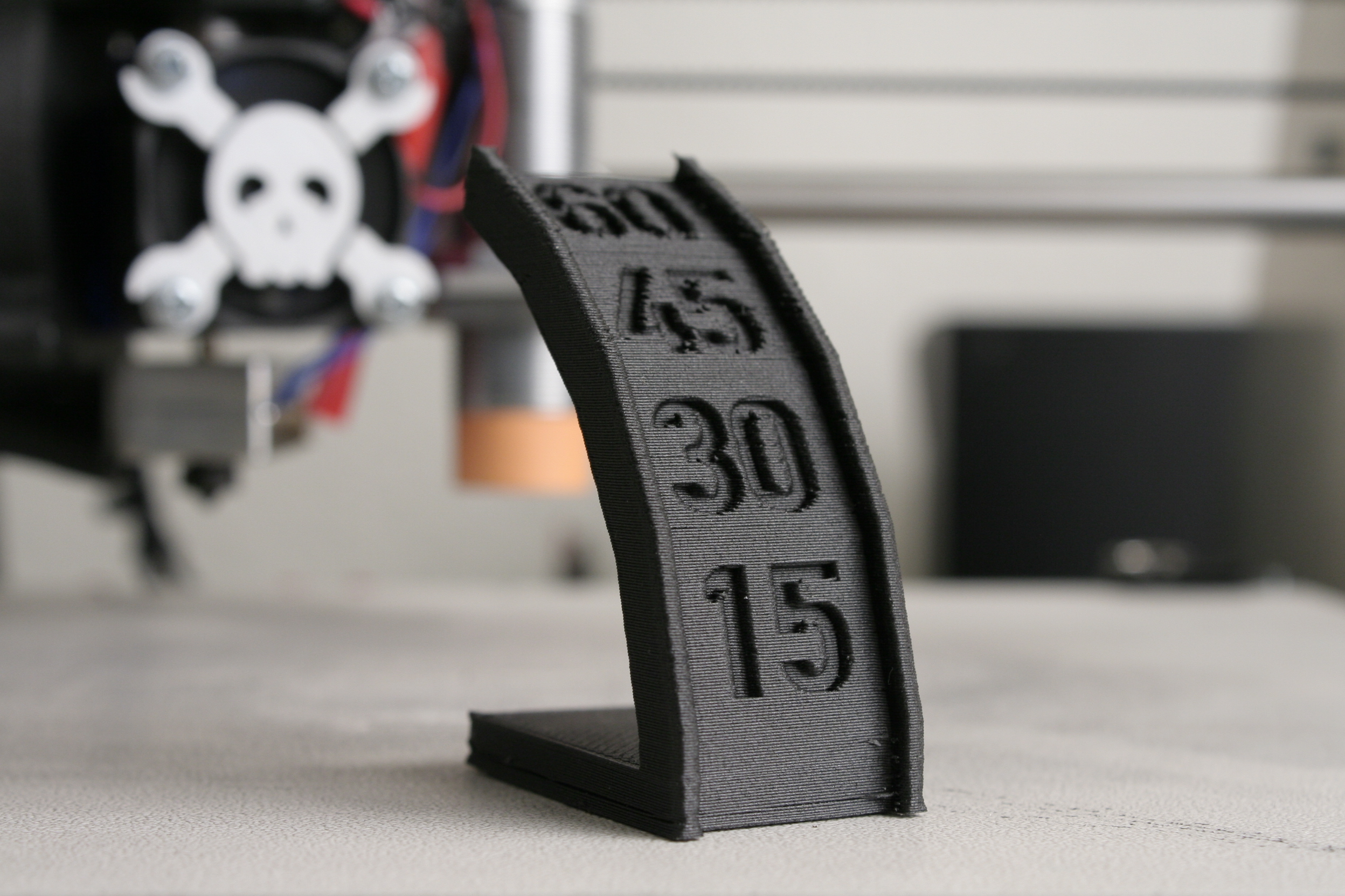 FR-colorfabb-cf-20-overhang-front | Hackaday