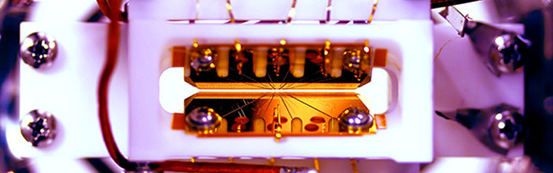 Ion Trap Makes Programmable Quantum Computer | Hackaday