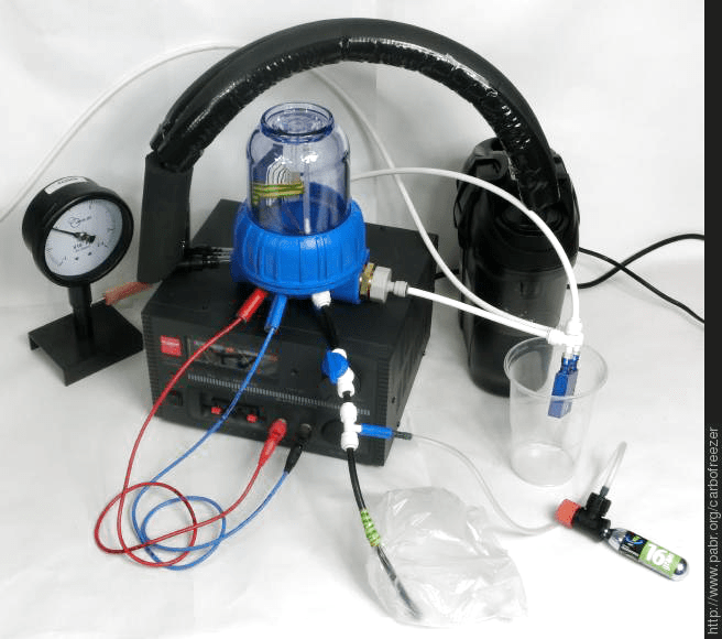 Thermoelectric Dry Ice Generator Does Not Work (Yet) | Hackaday