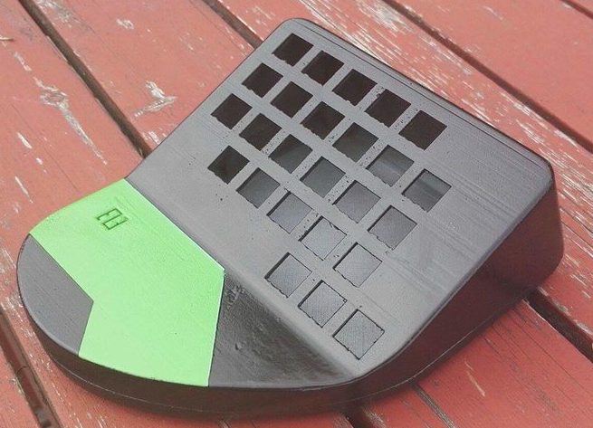 Custom Gaming Keypad Developed With PSoC And Fusion 360 | Hackaday