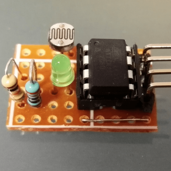 Attiny-light-sensor-with-i2c_thumbnail | Hackaday
