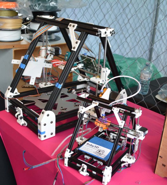 The Tiny 3D Printers Of Maker Faire | Hackaday