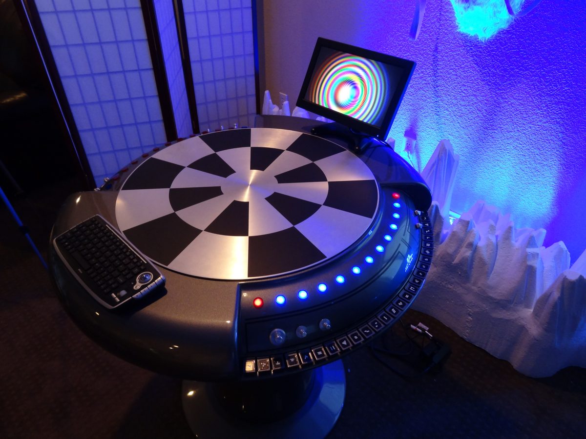 Levitating Table Makes The Sound Of This Holochess Jukebox | Hackaday