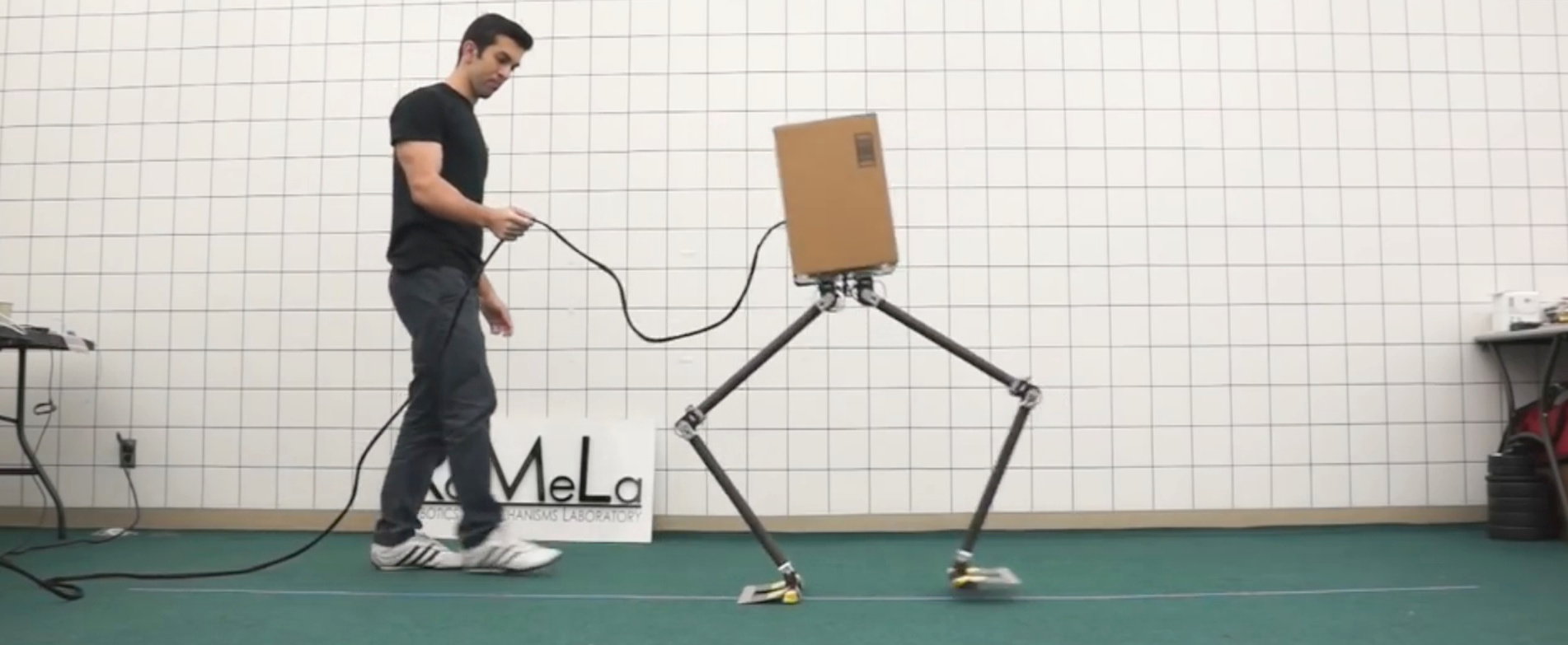 This Robot Goes Through Life Sideways | Hackaday