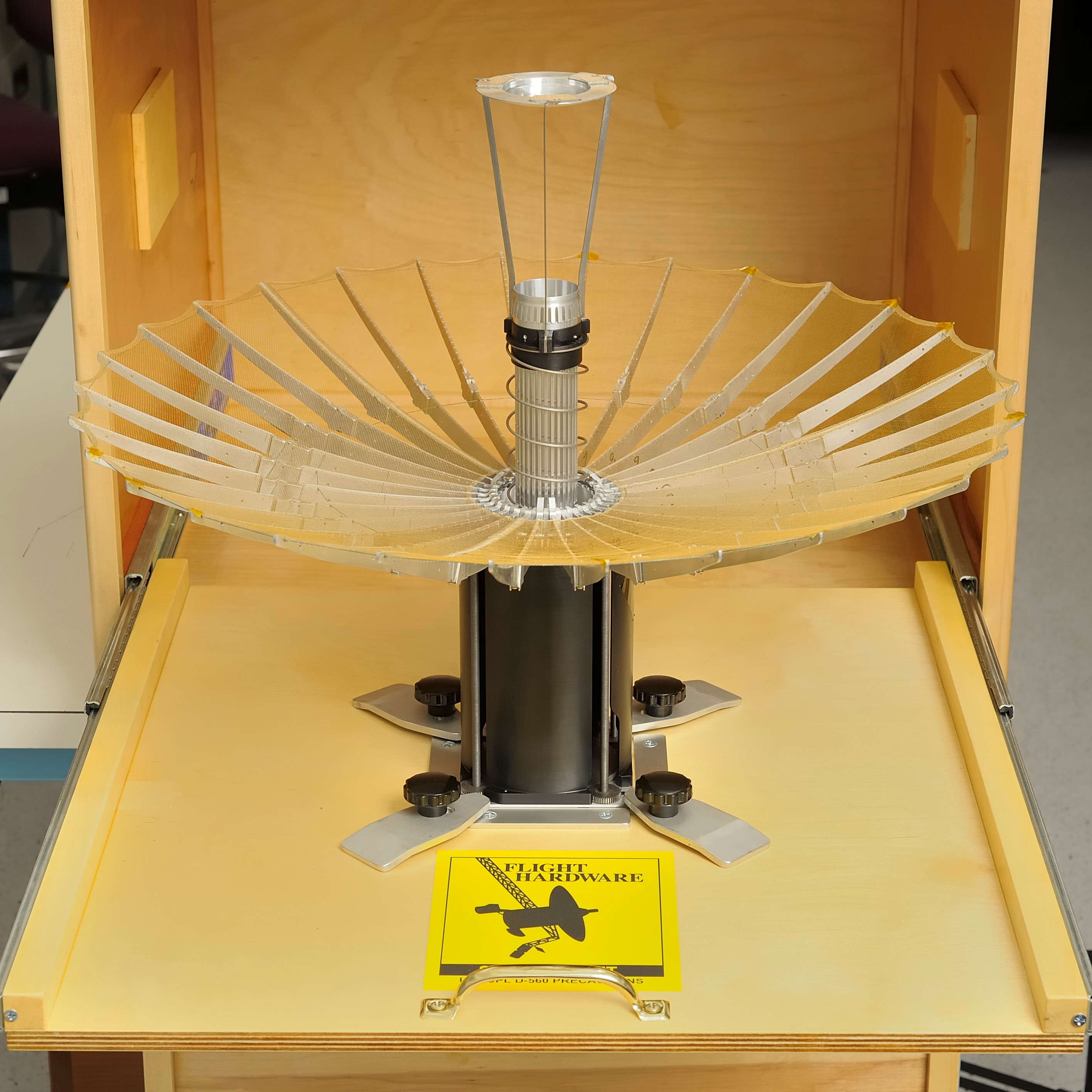 Interview: Nacer Chahat Designs Antennas For Mars CubeSats | Hackaday