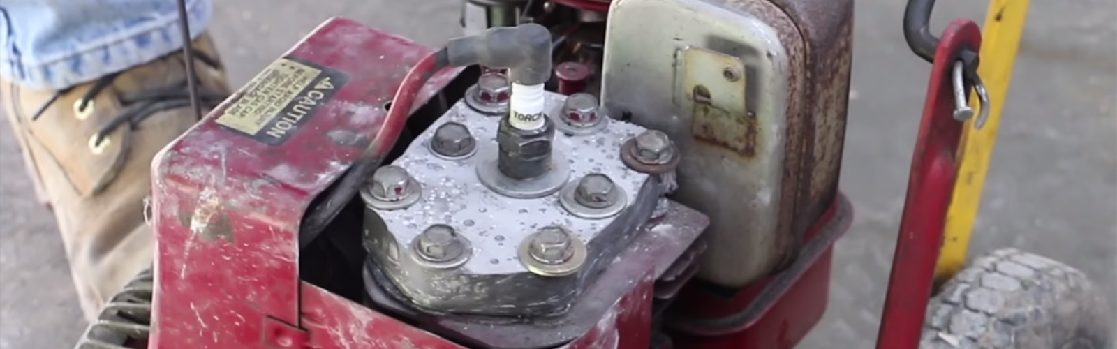 Casting Cylinder Heads Out Of JB Weld | Hackaday