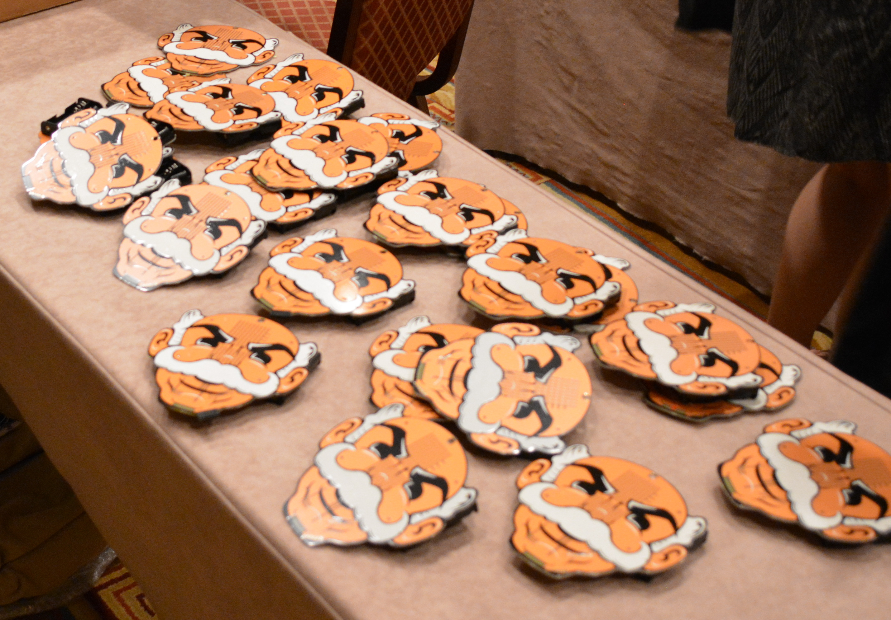 All The Hardware Badges Of DEF CON 25 | Hackaday