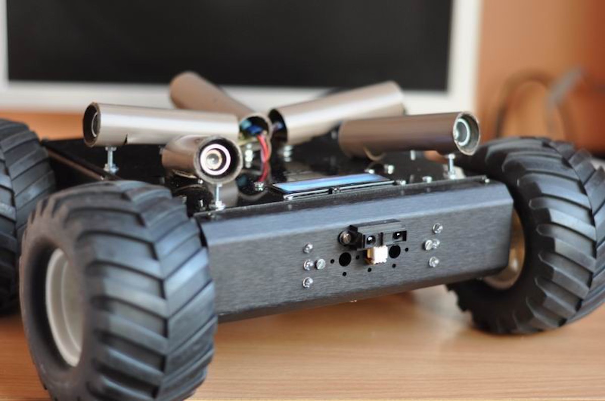 Hackaday Prize Entry: Robo-Dog Learns To Heel | Hackaday