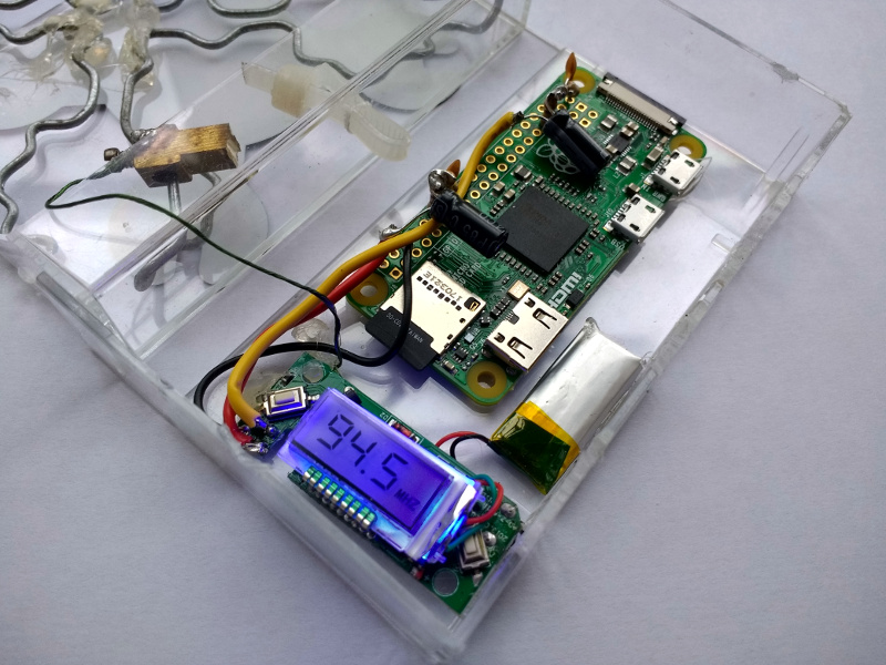 An Unconference Badge That’s Never Gonna Give You Up | Hackaday