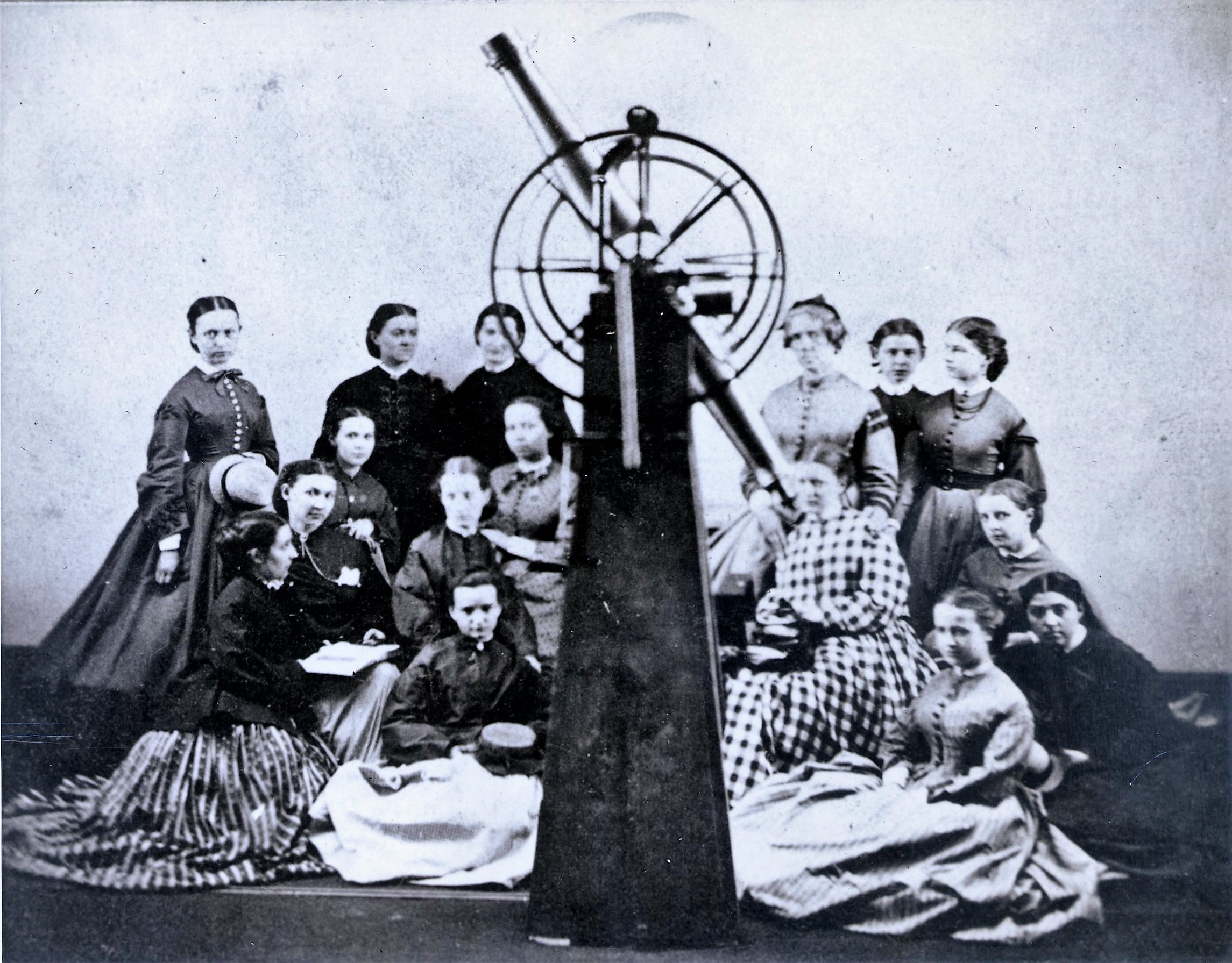 Maria Mitchell: The First Woman Astronomy Professor | Hackaday