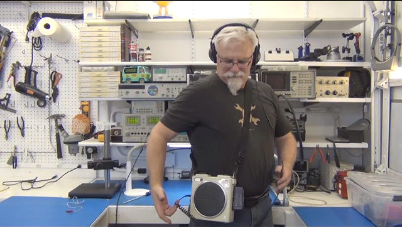 Turning 8-Track Player Into A Walkman | Hackaday