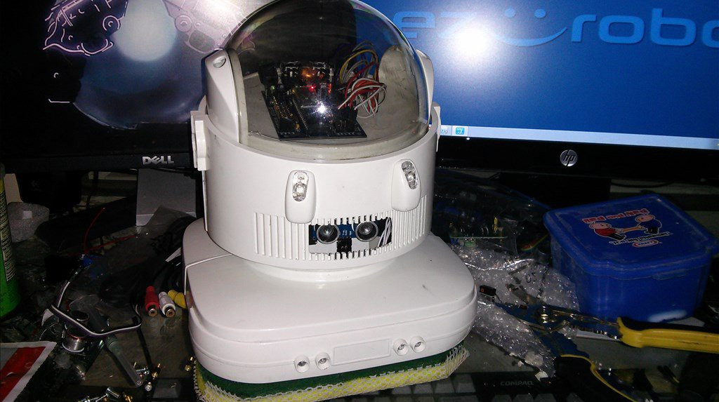 Floor Mopping Robot Takes Cleanliness To The Next Level | Hackaday