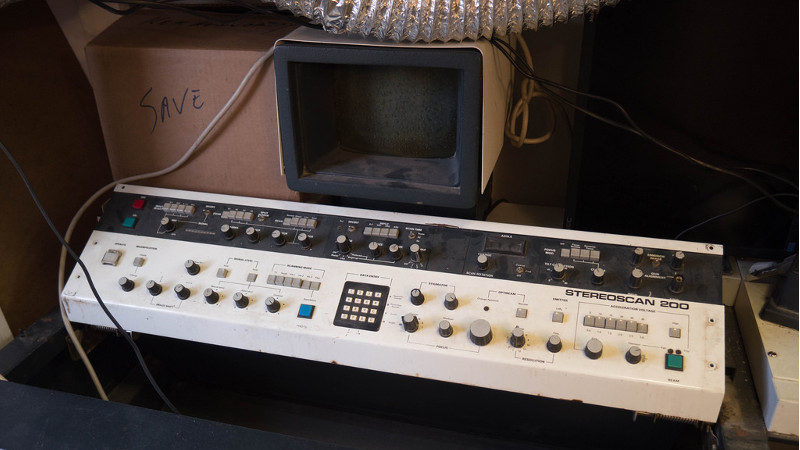 Reviving An Electron Microscope With Arduino | Hackaday