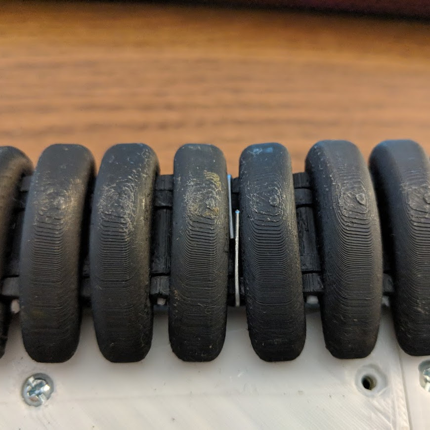 3D Printed Tank Has Slick Tread Design | Hackaday