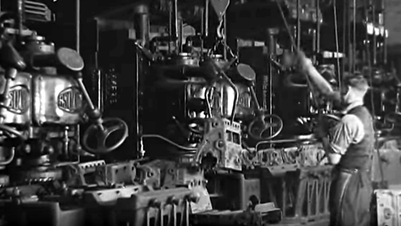 Retrotechtacular: Constructing A Car Engine | Hackaday
