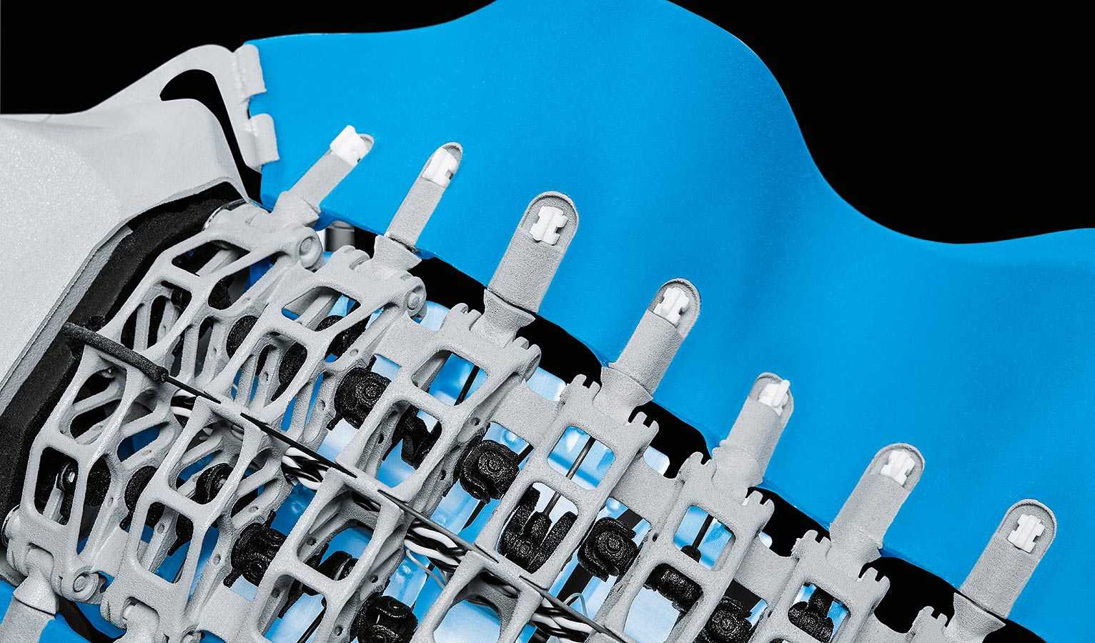 [Festo]’s Underwater Robot Uses Body-Length Fins | Hackaday