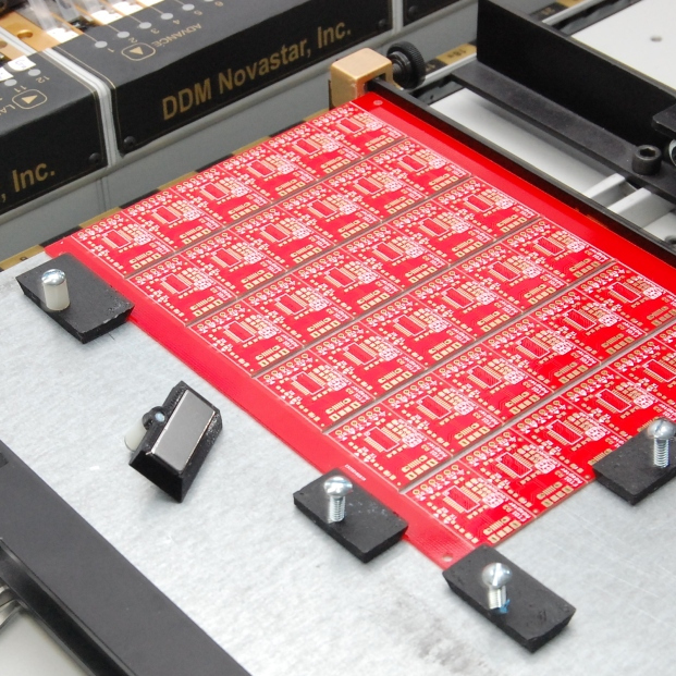 PCB Holder Quick-fix Turns Out To Be Big Improvement | Hackaday