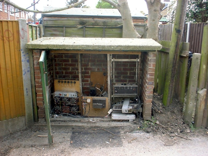 Rediffusion Television: Early Cable TV Delivered Like Telephone | Hackaday