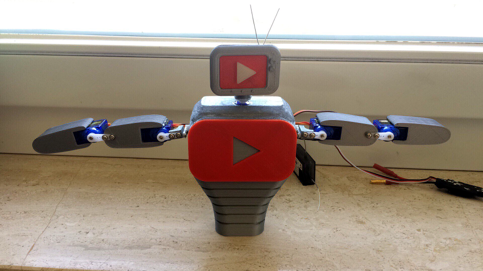 Robot Dances To The Beat Of New YouTube Subs | Hackaday