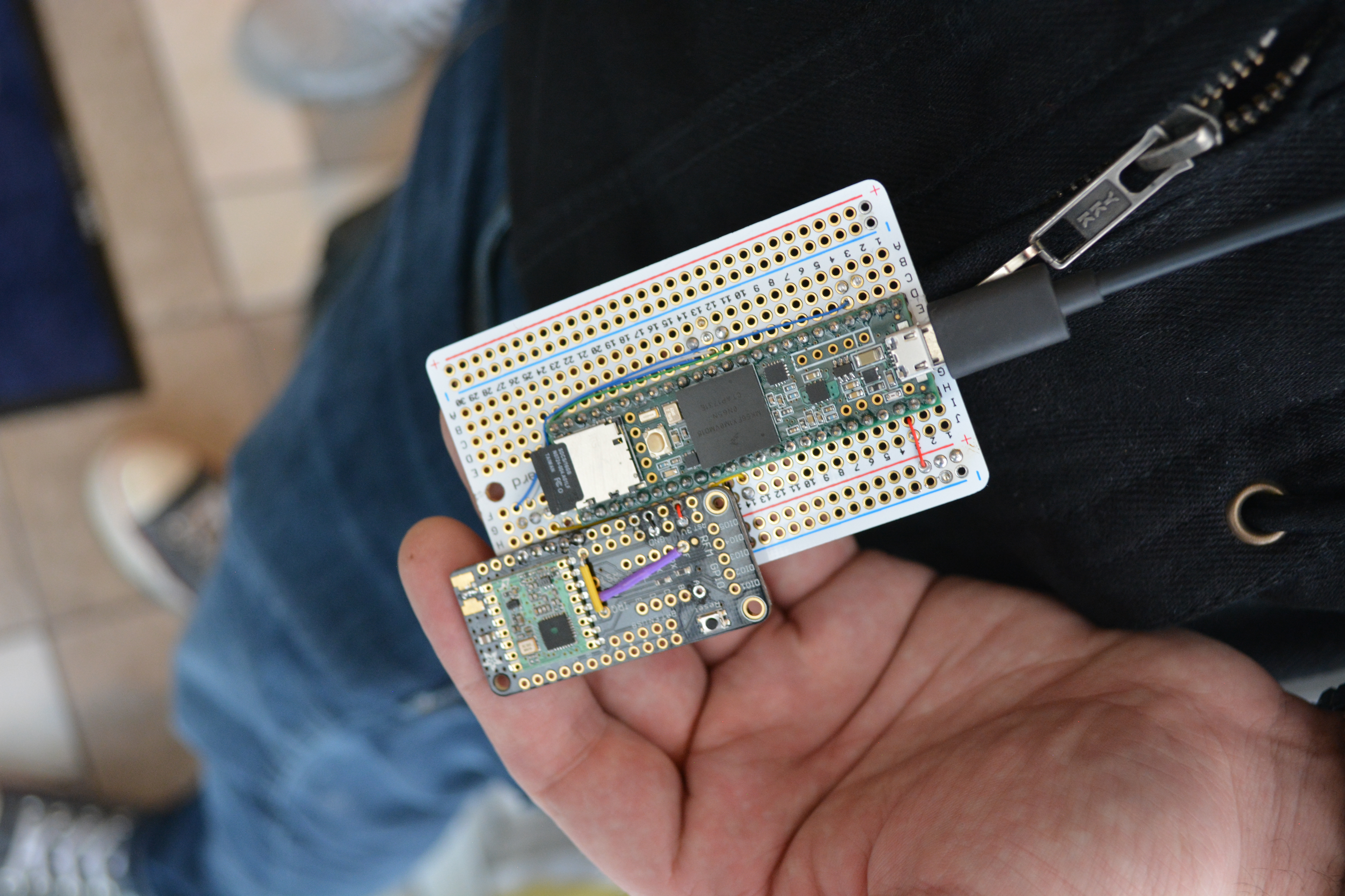 All The Badges Of DEF CON 26 (vol 1) | Hackaday