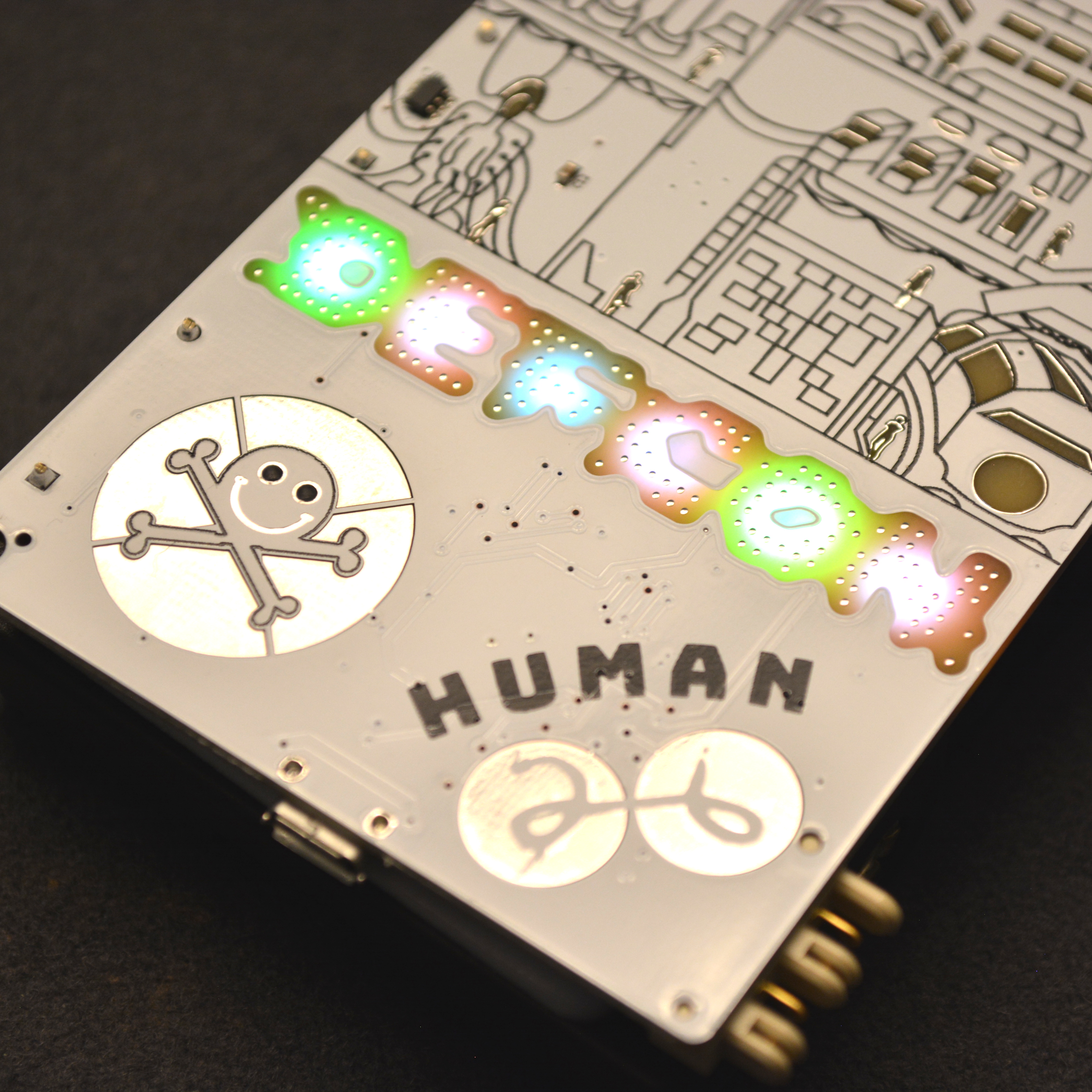 First Look At DEF CON 26 Official Badge | Hackaday