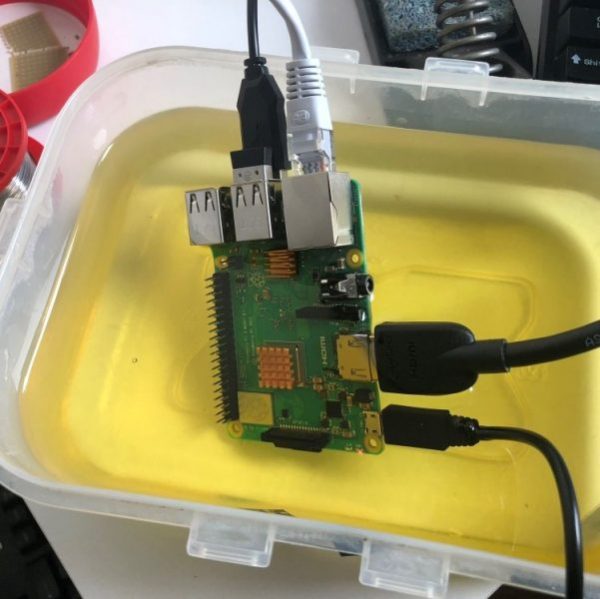 Oil Immersed Raspberry Pi Keeps Its Cool Under Heavy Loads Hackaday
