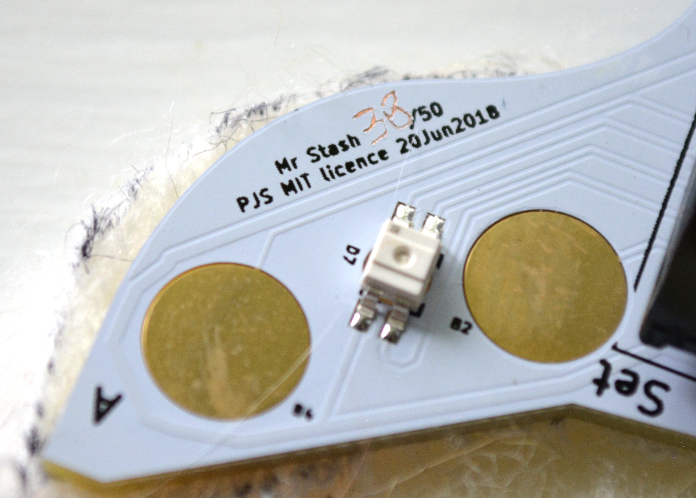 All The Badges Of DEF CON 26 (vol 3) | Hackaday