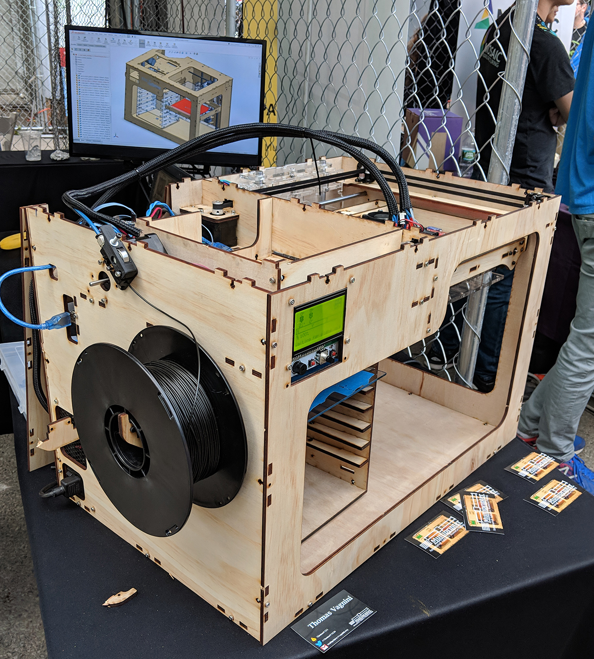 Maker Faire NY: Infinite Autonomous 3D Printing | Hackaday