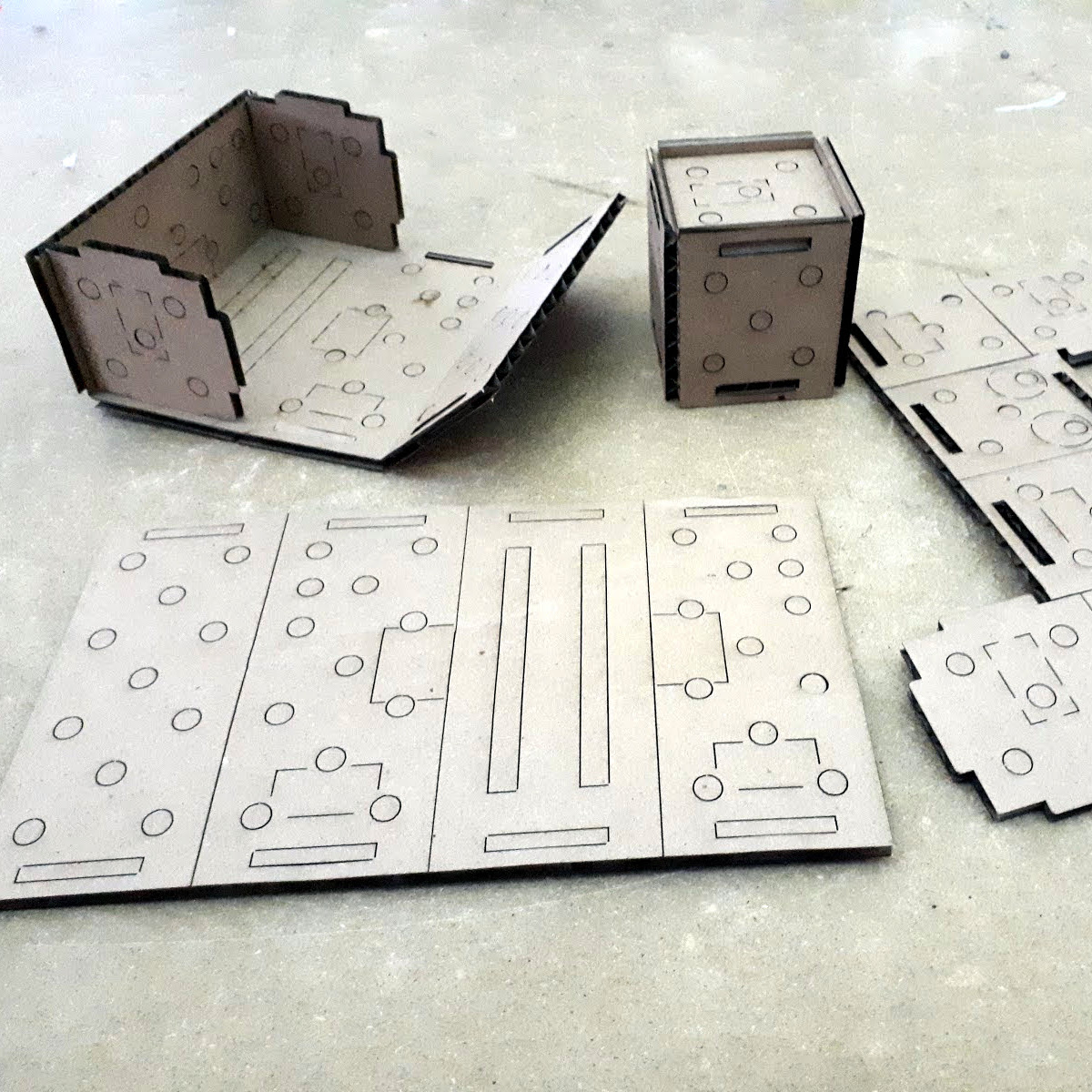 Laser Cut Cardboard Robot Construction Kit Eases Learning And Play ...