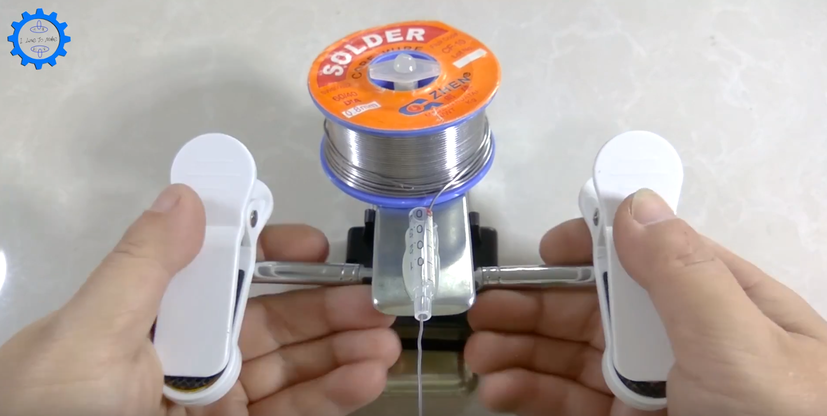 Dollar Store Helping Hands For Soldering | Hackaday