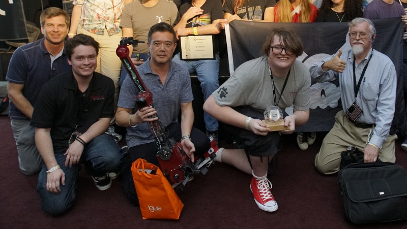 Dexter-team-accepting-hackaday-prize-tropy | Hackaday