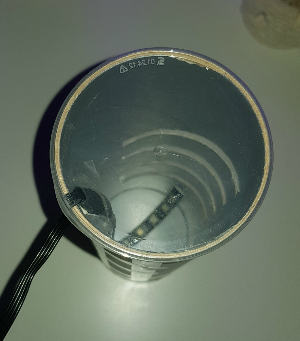 Pringles Can Turned Vaporwave Lamp | Hackaday