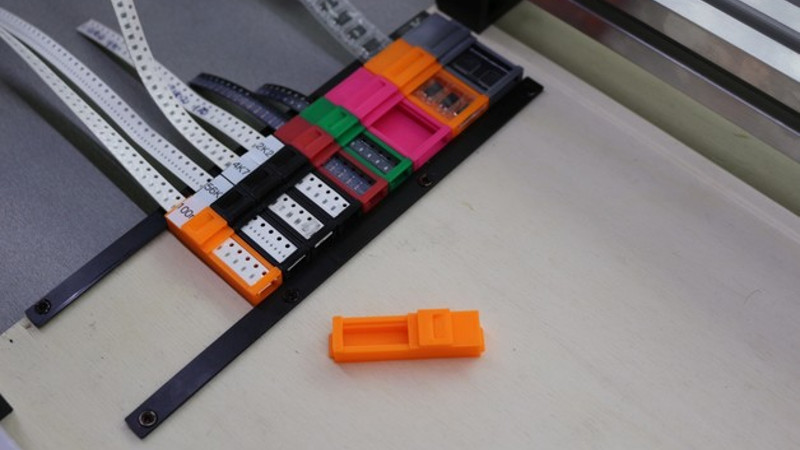 Modular Feeders For SMD Component Tape | Hackaday