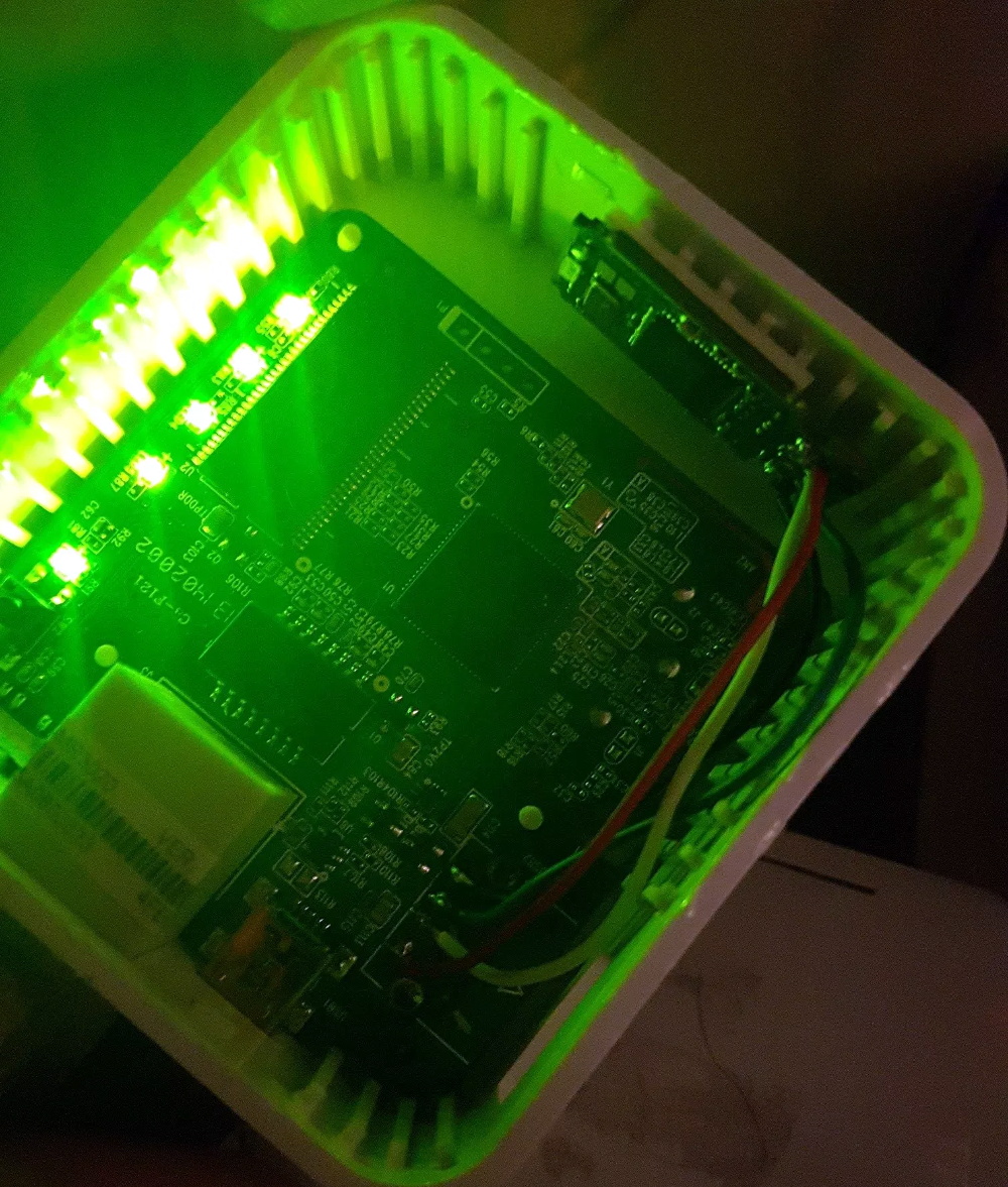 Solar-Powered OpenWRT Router For Mobile Privacy | Hackaday