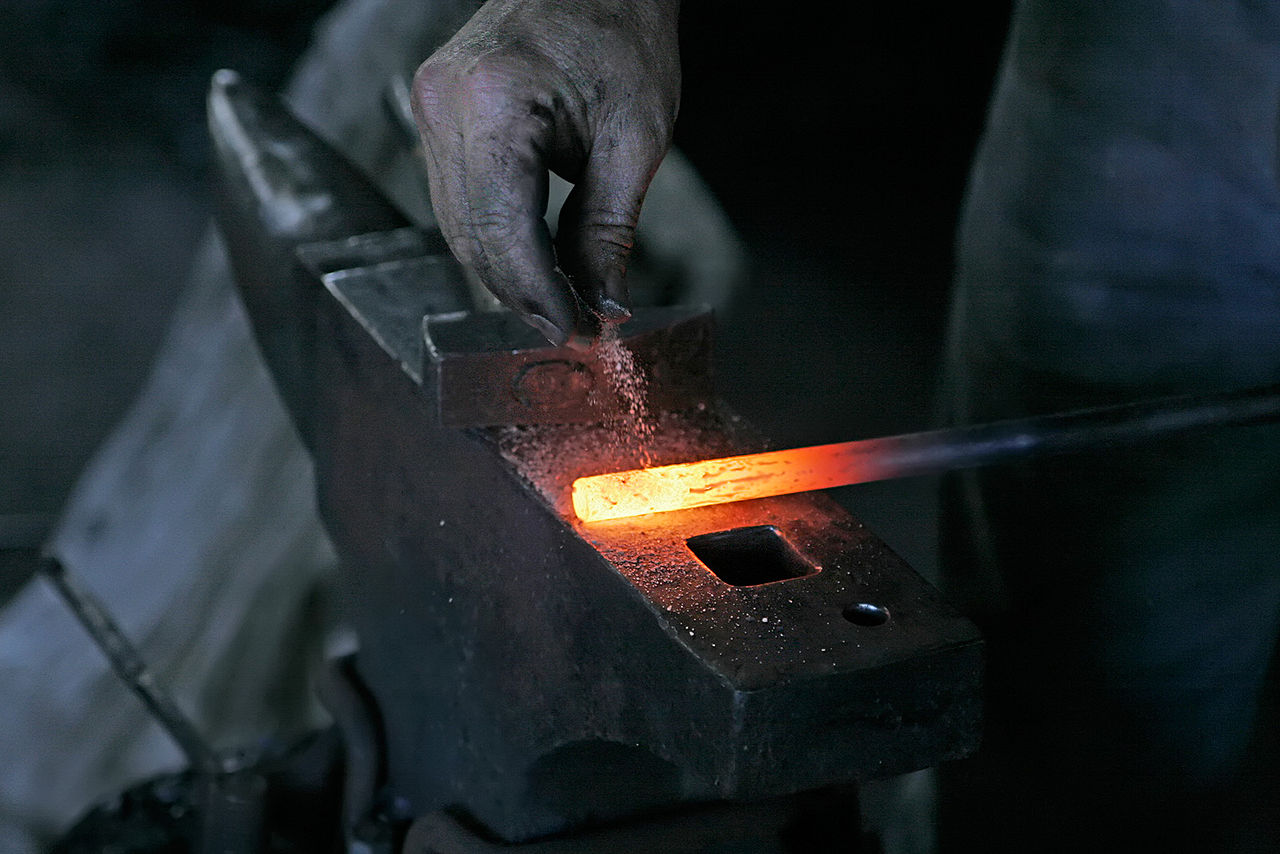 Blacksmithing For The Uninitiated: What Is A Forge? | Hackaday