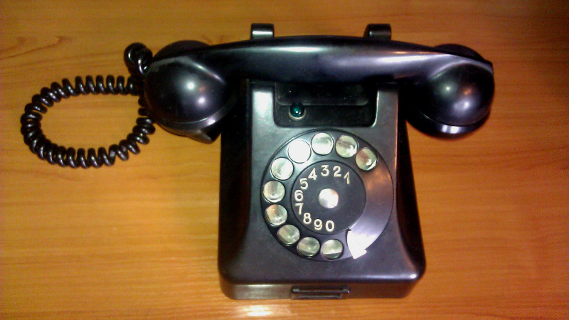This Vintage Phone Goes Cellular | Hackaday