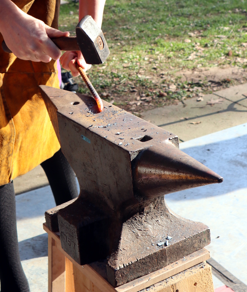 Blacksmithing For The Uninitiated: Let’s Talk About Anvils | Hackaday