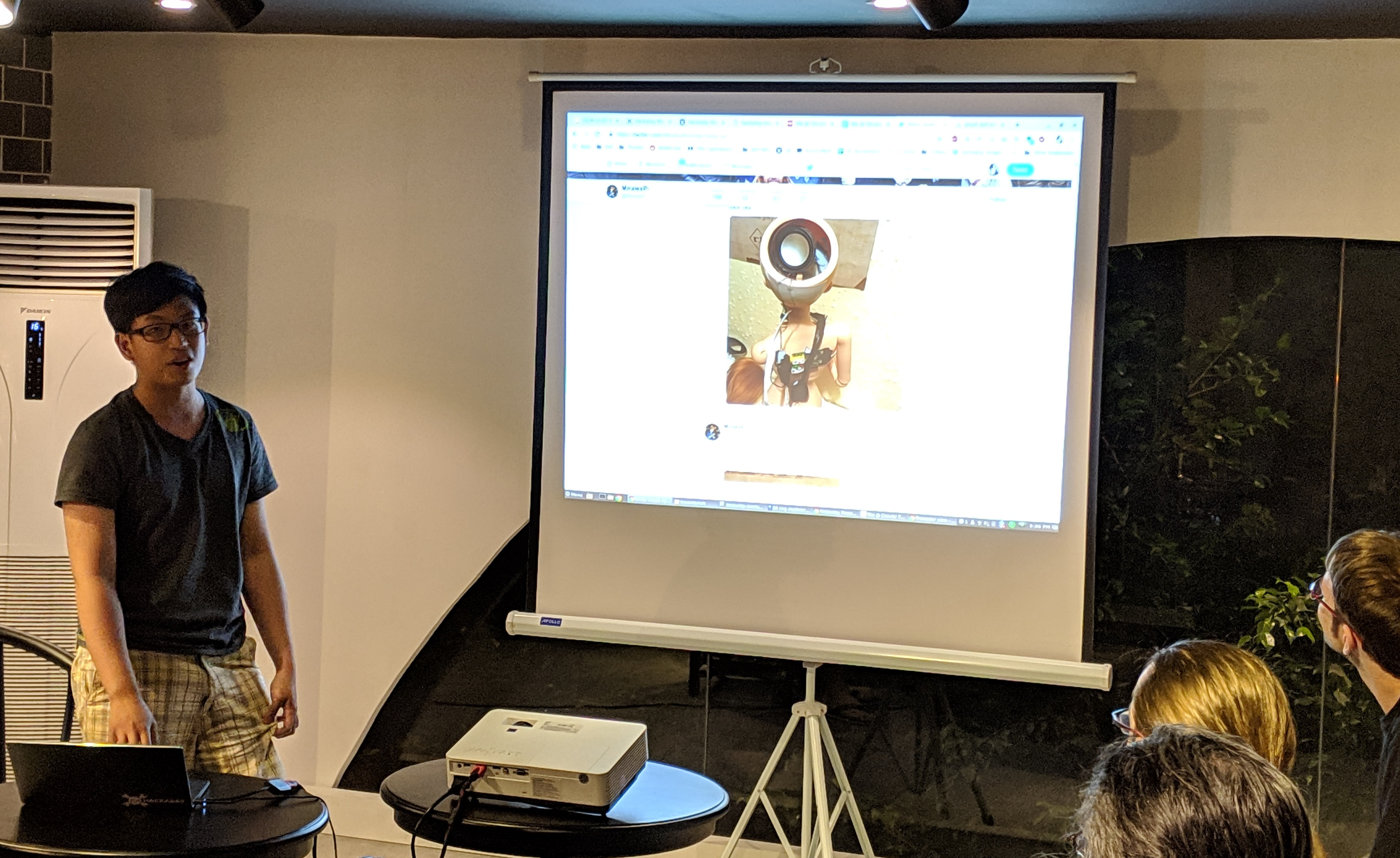 Hacker Abroad: Vietnam’s Hardware Hackers | Hackaday