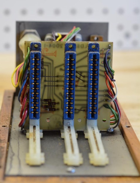 Teardown Of A 50 Year Old Modem | Hackaday