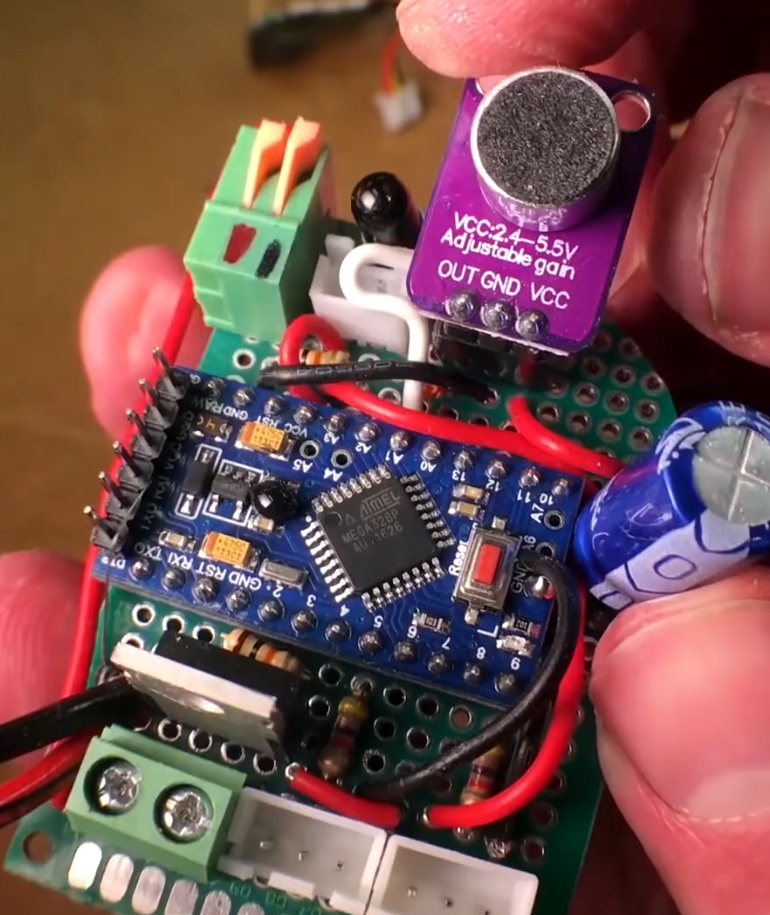 This Super Realistic LED Candle Is Smoking Hot | Hackaday