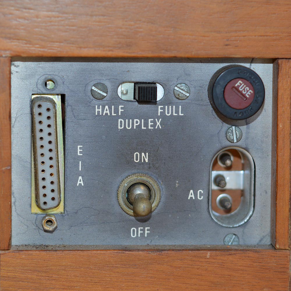 Teardown Of A 50 Year Old Modem | Hackaday