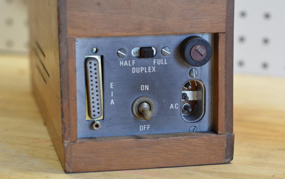 Teardown Of A 50 Year Old Modem | Hackaday