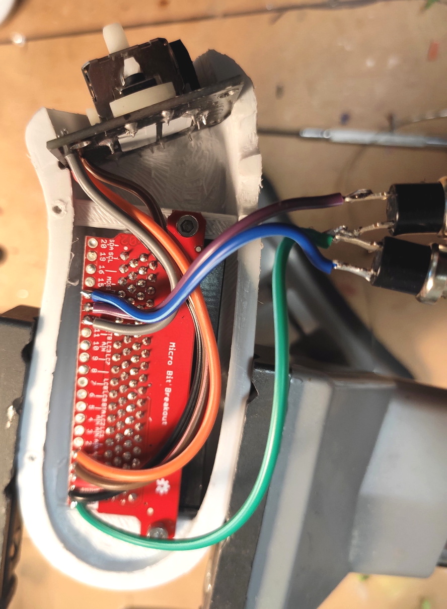 A 3D Printed Micro:Bit Nunchuk | Hackaday