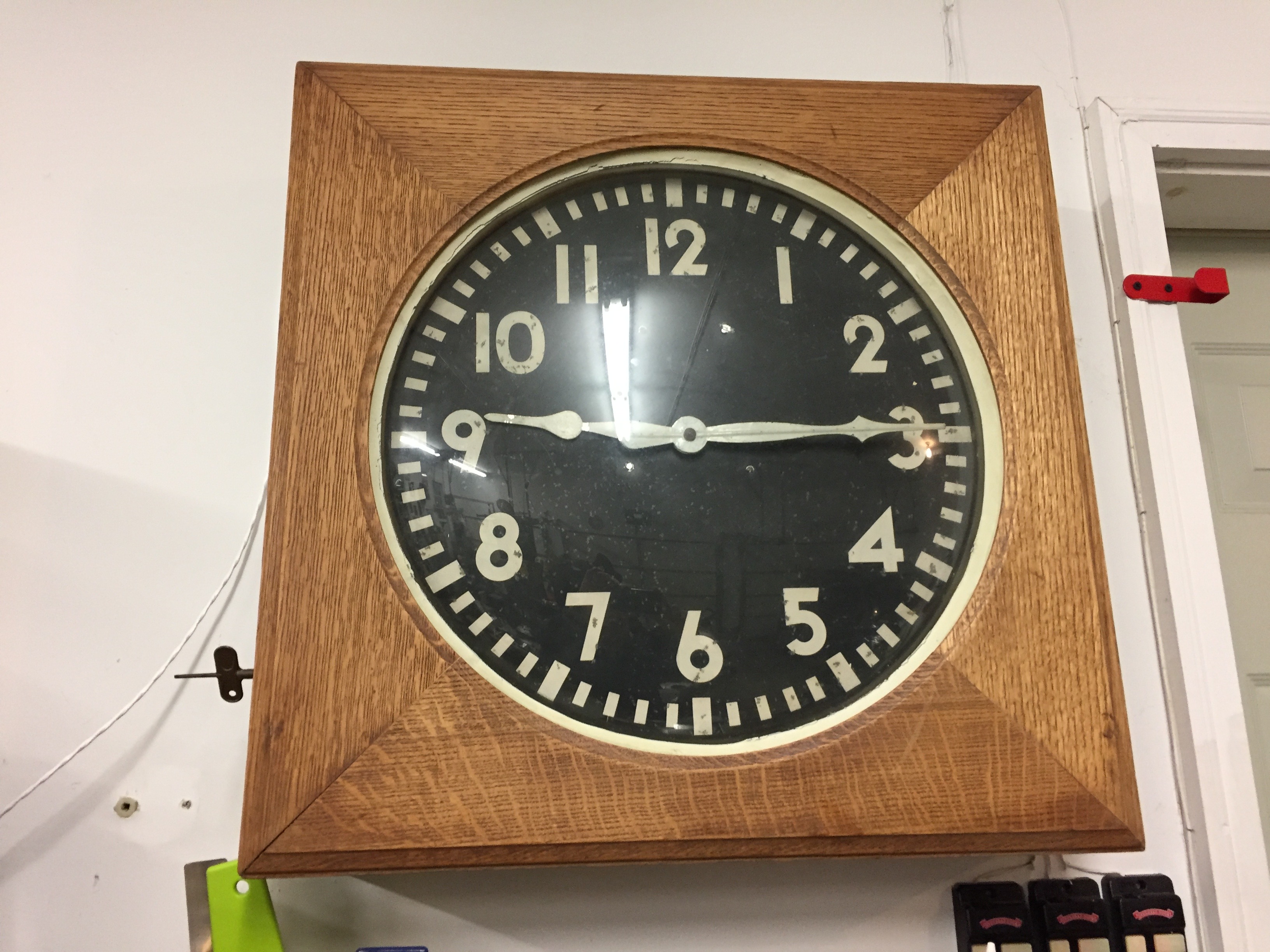 100 Year Old Atomic Clock | Hackaday