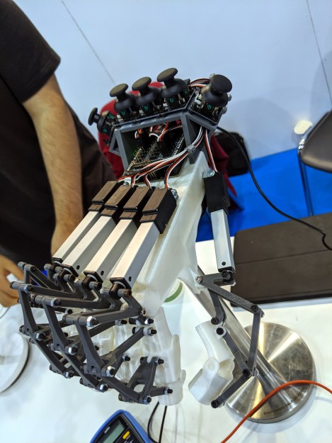 MFR19-ROBOHAND-3d-printed | Hackaday