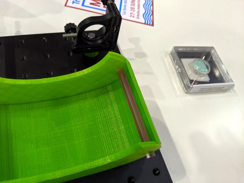 MFR19-ruby-laser-ruby-rod | Hackaday