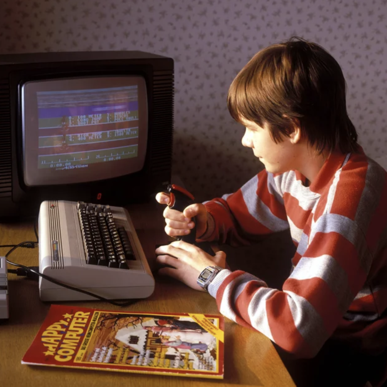 How A Secret Gaming Scene Emerged In Communist East Germany | Hackaday
