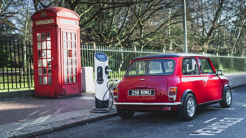 Drop In Motor Converts Car To EV | Hackaday