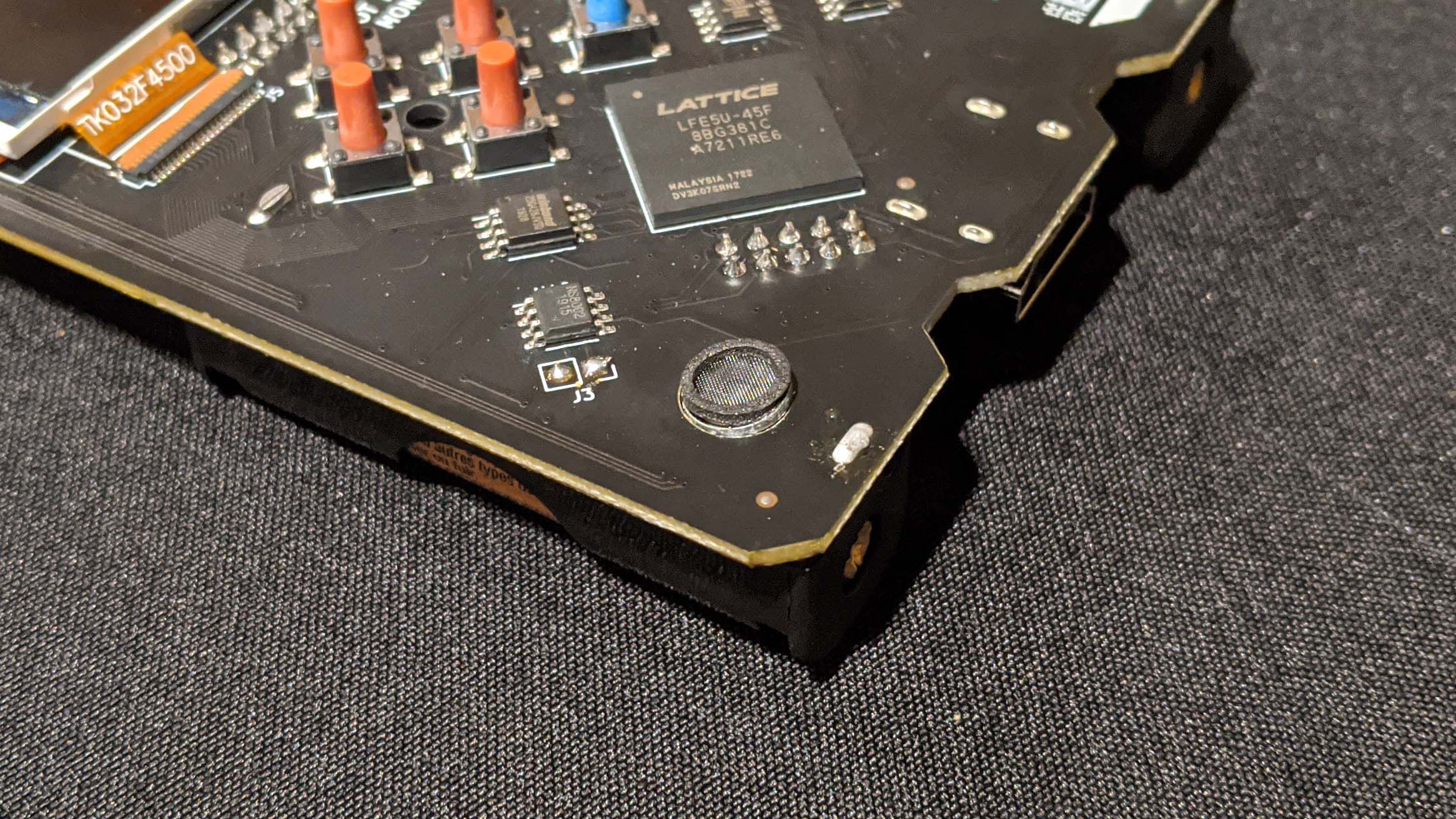 Badge Hacking 2019 05 – Tidy Little Speaker | Hackaday